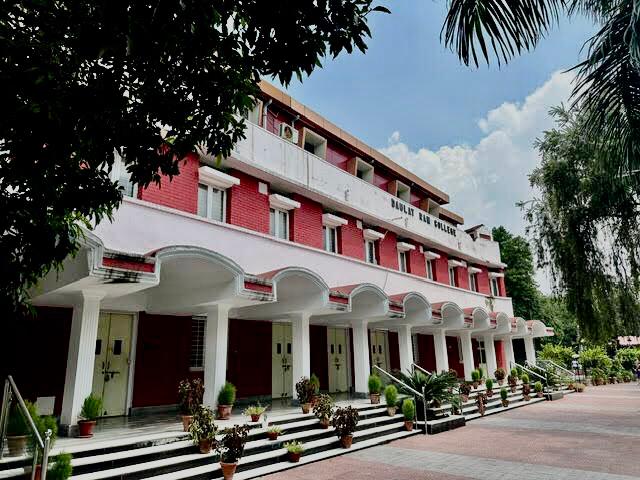 Everything You Need To Know About Daulat Ram College